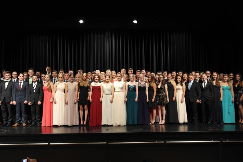 Abiturjahrgang feiert seinen Abschluss